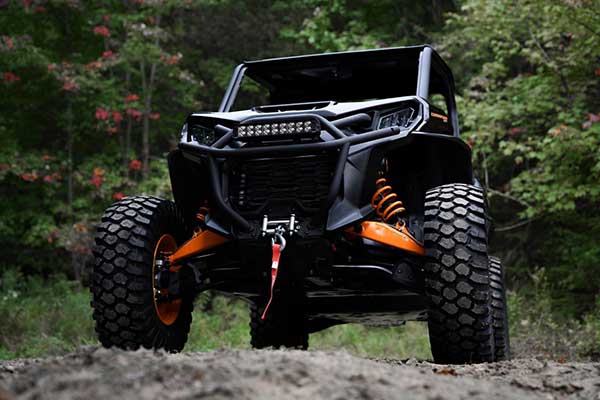 Can-Am Commander Off-Road Vehicle - BRP Indonesia